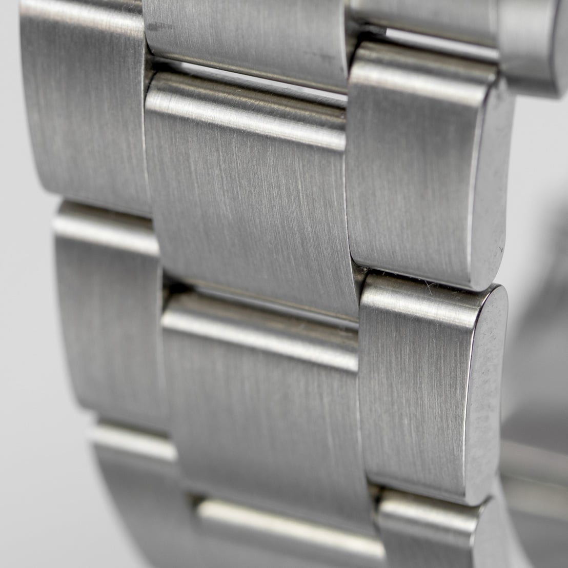 Rolex Oyster Perpetual Explorer II Stainless Steel 226570 | Luxe Watches